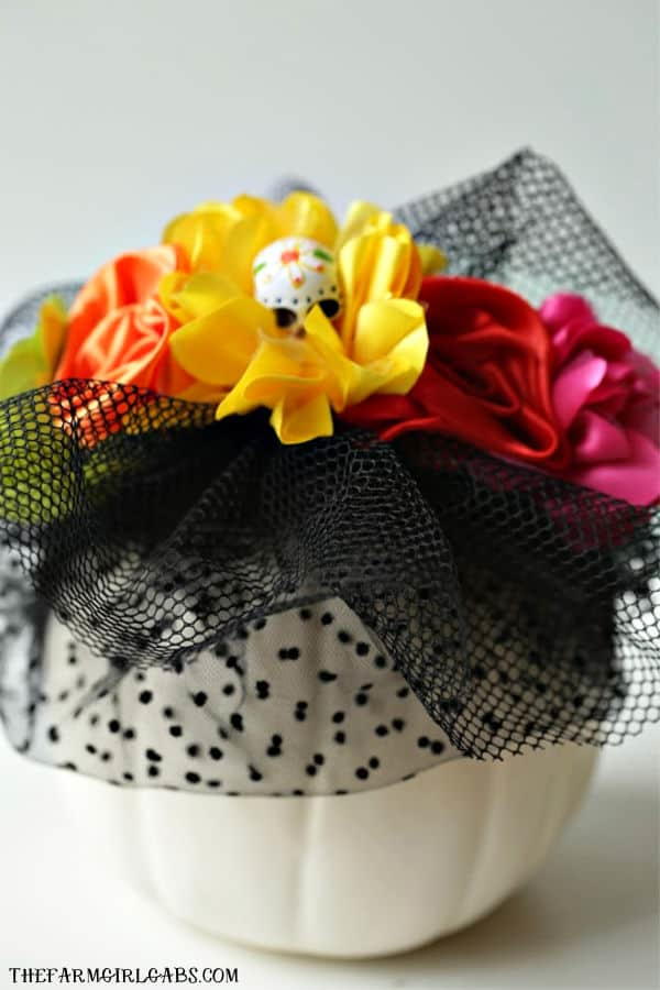 Disney Pixar Coco Pumpkin | AllFreeKidsCrafts.com