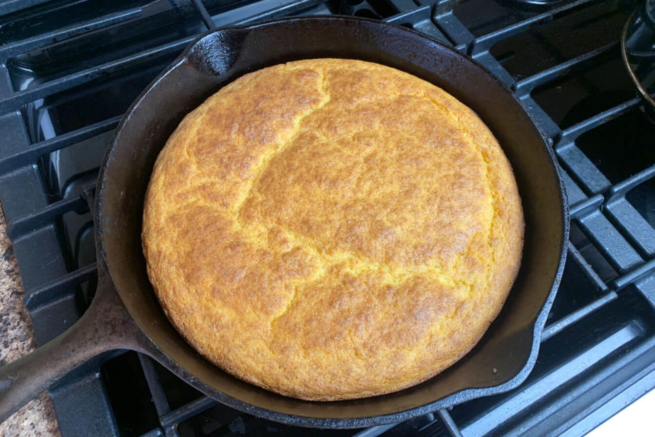 SOUTHERN CORNBREAD RECIPE | FaveSouthernRecipes.com