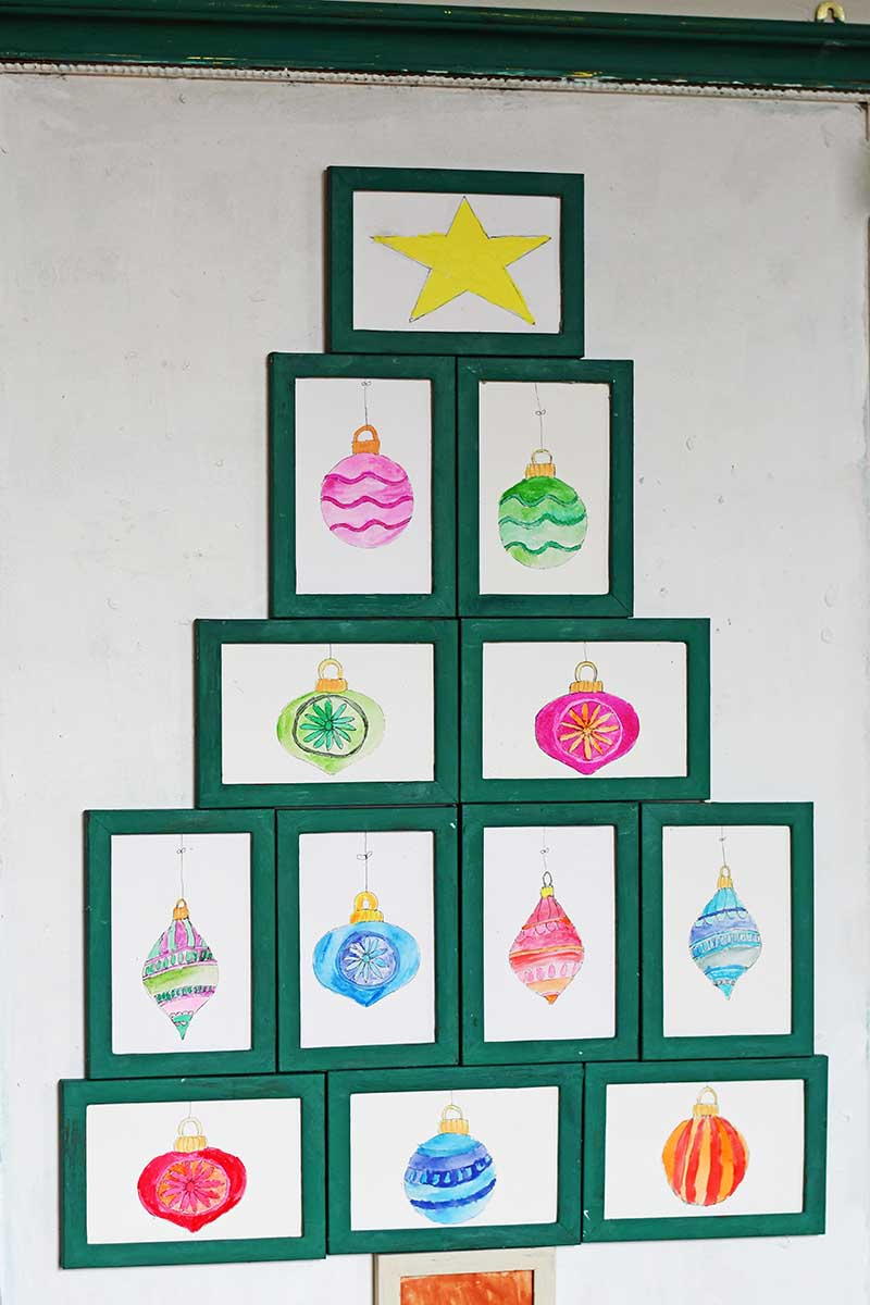 Flat Christmas Tree Wall Art | DIYIdeaCenter.com