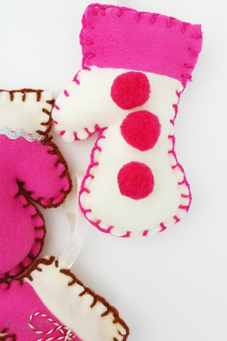 Mini Mitten Ornaments | FaveCrafts.com