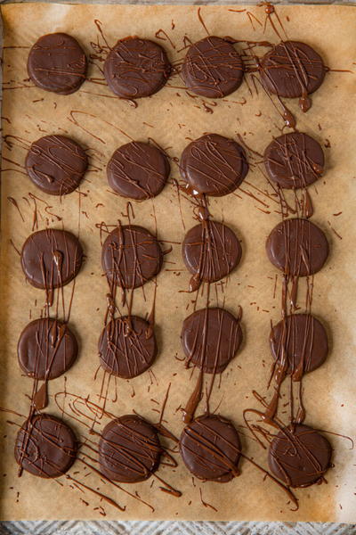 Thin Mints Copy Cat | FaveSouthernRecipes.com