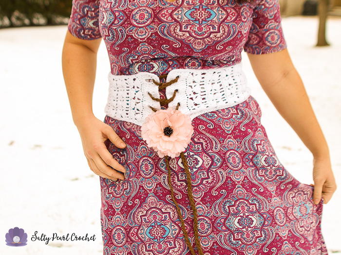 Clamshell Lace Corset Belt | AllFreeCrochet.com