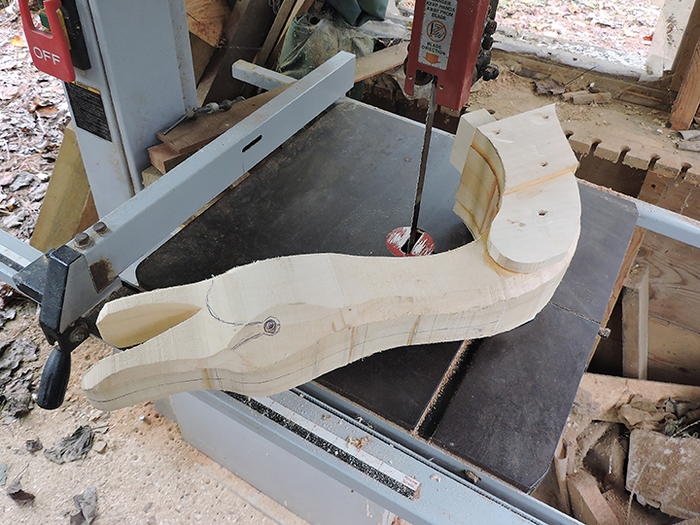 A Sectional Swan | wildfowl-carving.com