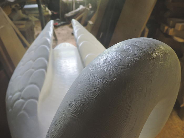 A Sectional Swan | wildfowl-carving.com