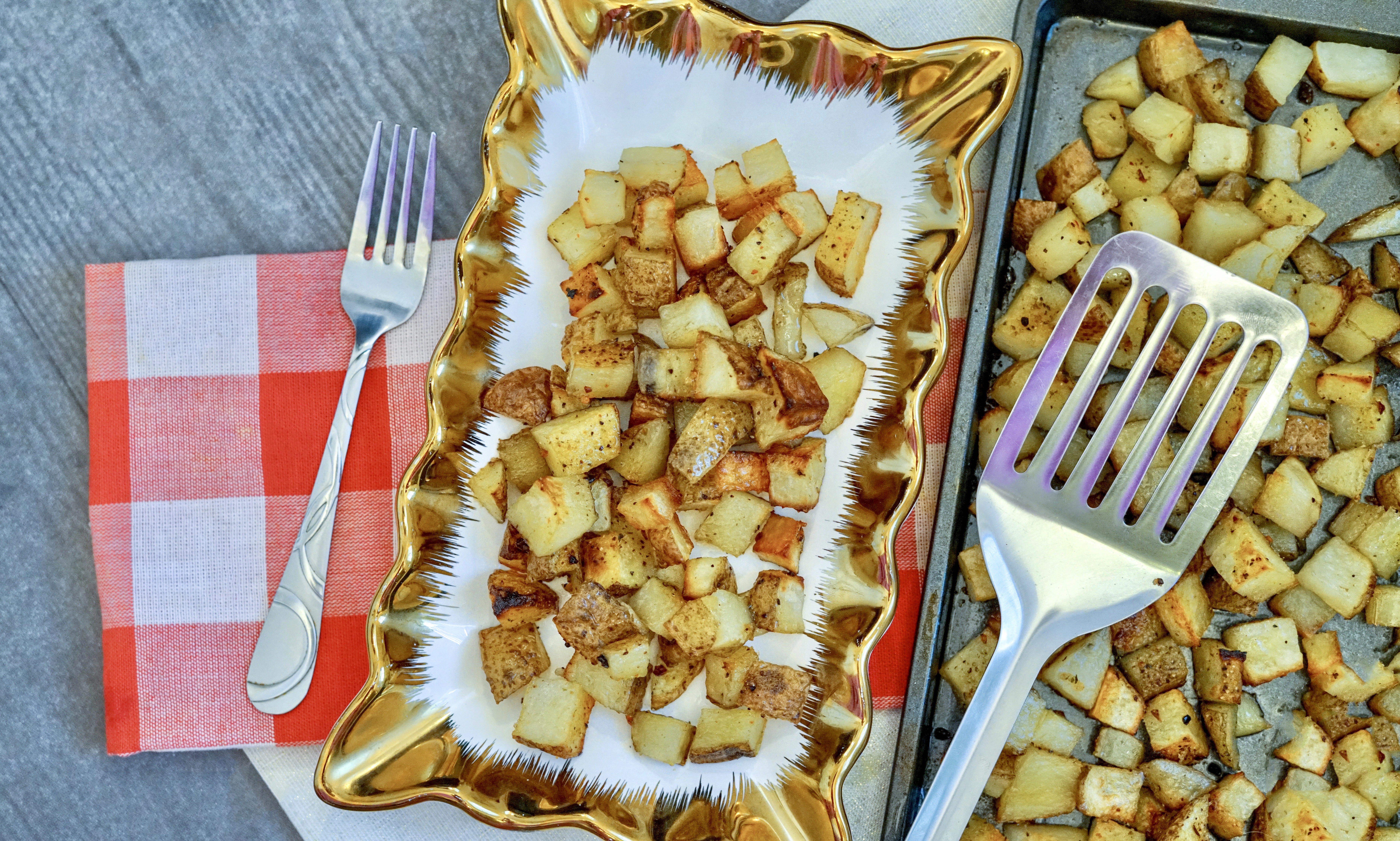 Easy Italian Roasted Potatoes Sheet Pan Recipe | FaveHealthyRecipes.com