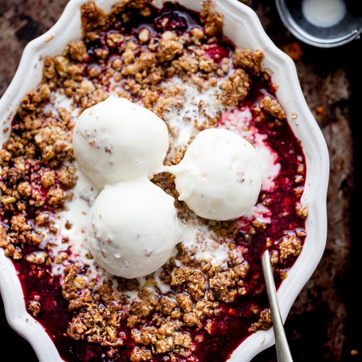 Quick And Easy Fruit Crumble | TheBestDessertRecipes.com