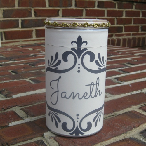 Personalized Repurposed Tin Can | CheapThriftyLiving.com