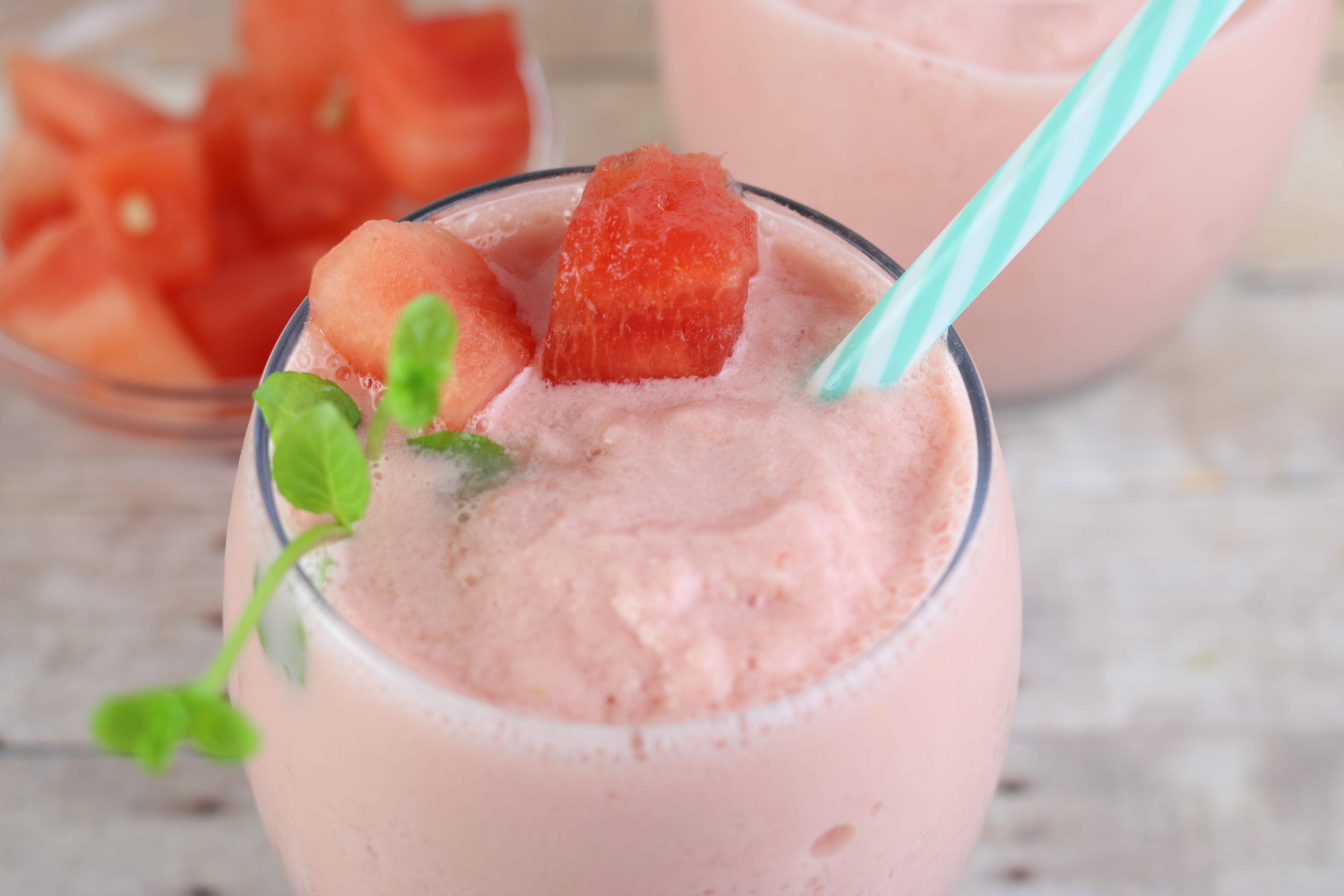 Watermelon Smoothie Recipe | RecipeLion.com