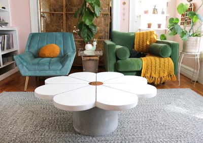 How to Make a Daisy Table | DIYIdeaCenter.com