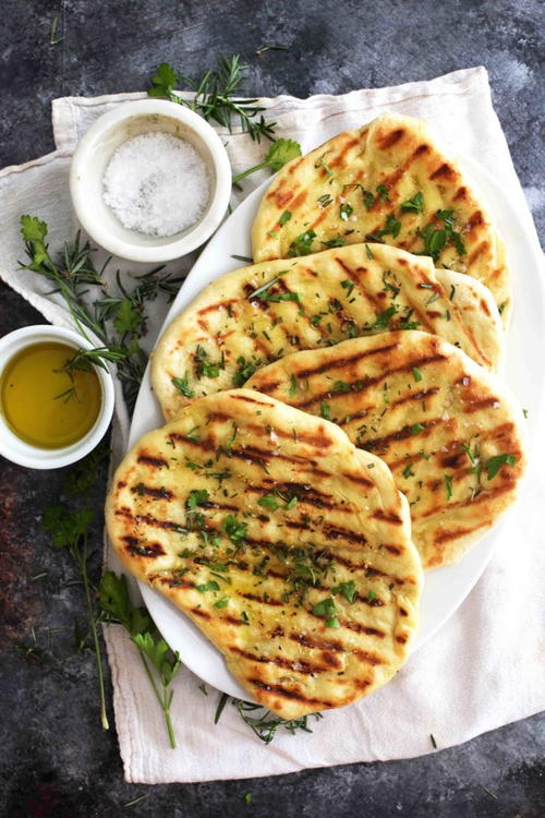Homemade Flatbread | RecipeLion.com