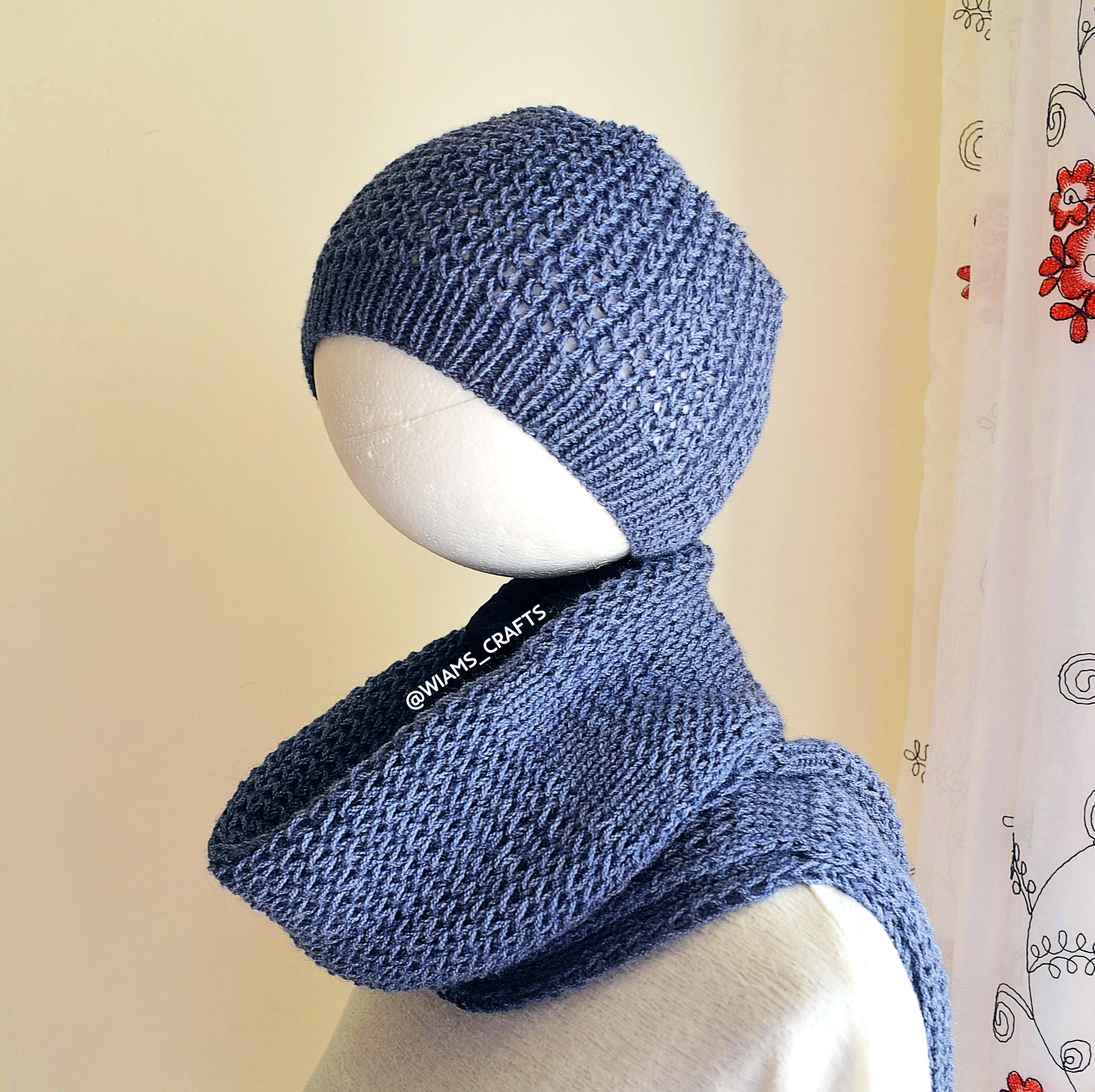 Midnight Blue Hat | AllFreeKnitting.com