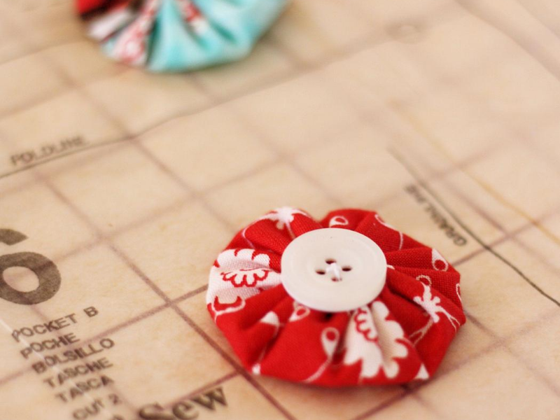 Yo Yo Pattern Weights | AllFreeSewing.com