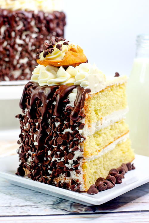Cannoli Cake | TheBestDessertRecipes.com