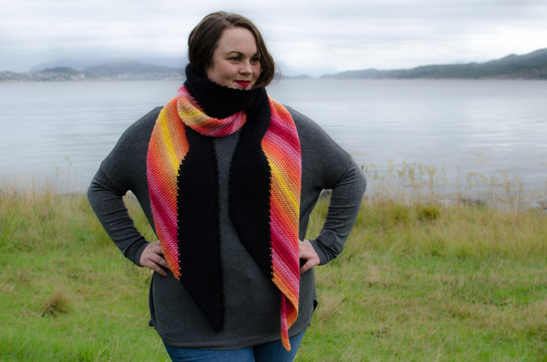 Diagonal Sunset Wrap | FaveCrafts.com