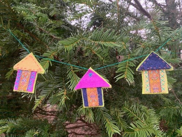 Felt House Ornaments and Garland | FaveCrafts.com