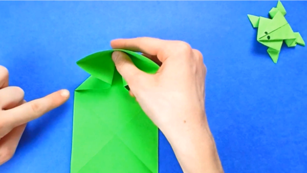How To Make A Jumping Paper Frog | FaveCrafts.com