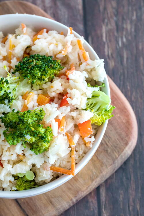 Chicken Flavored Rice And Veggies | RecipeLion.com