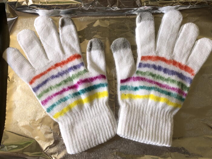 Tie Dye Winter Gloves | FaveCrafts.com