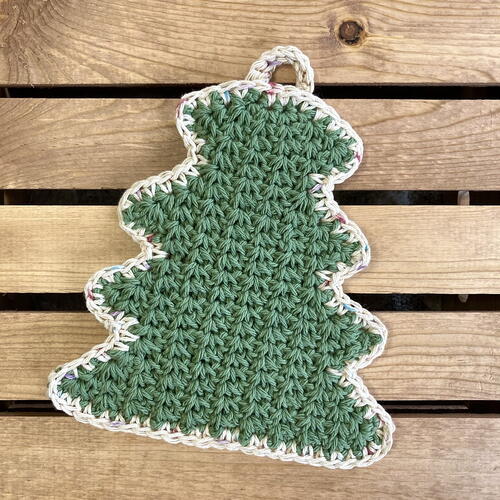 Holiday Tree Hot Pad | AllFreeCrochet.com