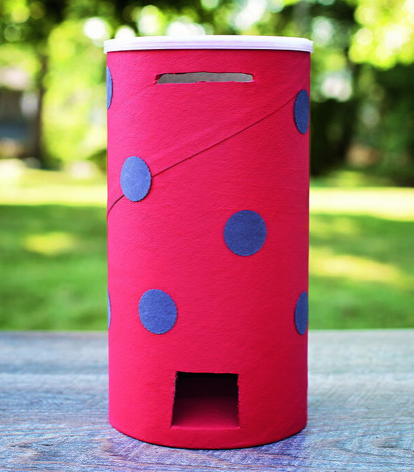 Super Simple Ladybug House | FaveCrafts.com