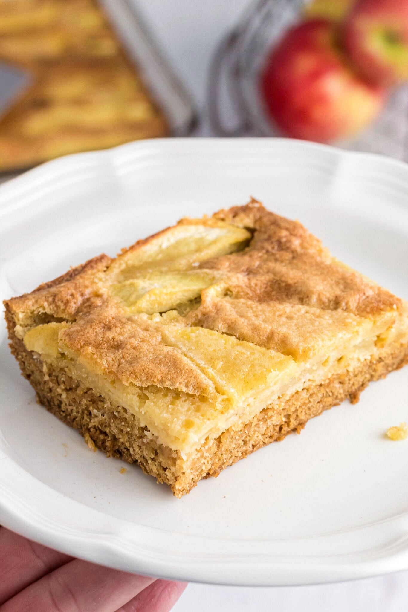 Browned Butter Apple Bars | RecipeLion.com