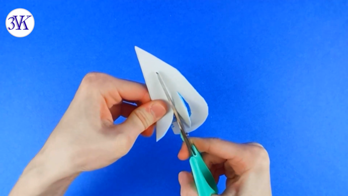 How To Make A Snowflake A Flower From Paper? | FaveCrafts.com