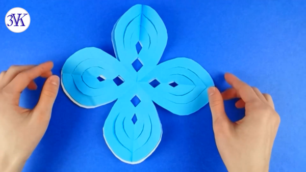 How To Make A Snowflake A Flower From Paper? | FaveCrafts.com