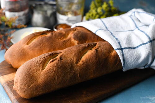 Easy French Baguette | RecipeLion.com