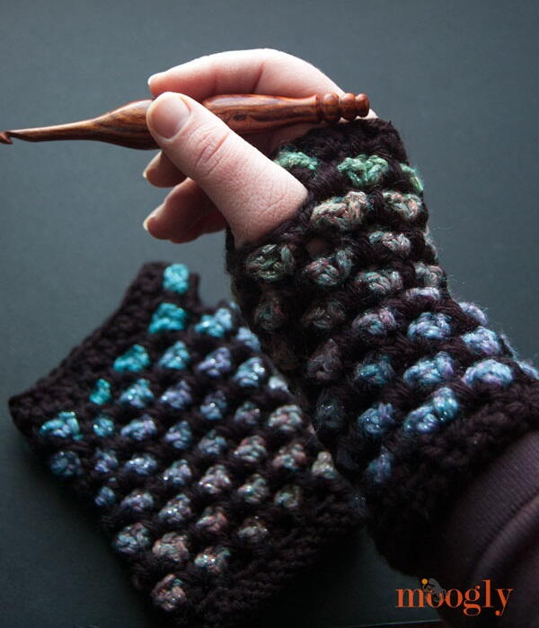 Color Changing Fingerless Gloves | AllFreeCrochet.com