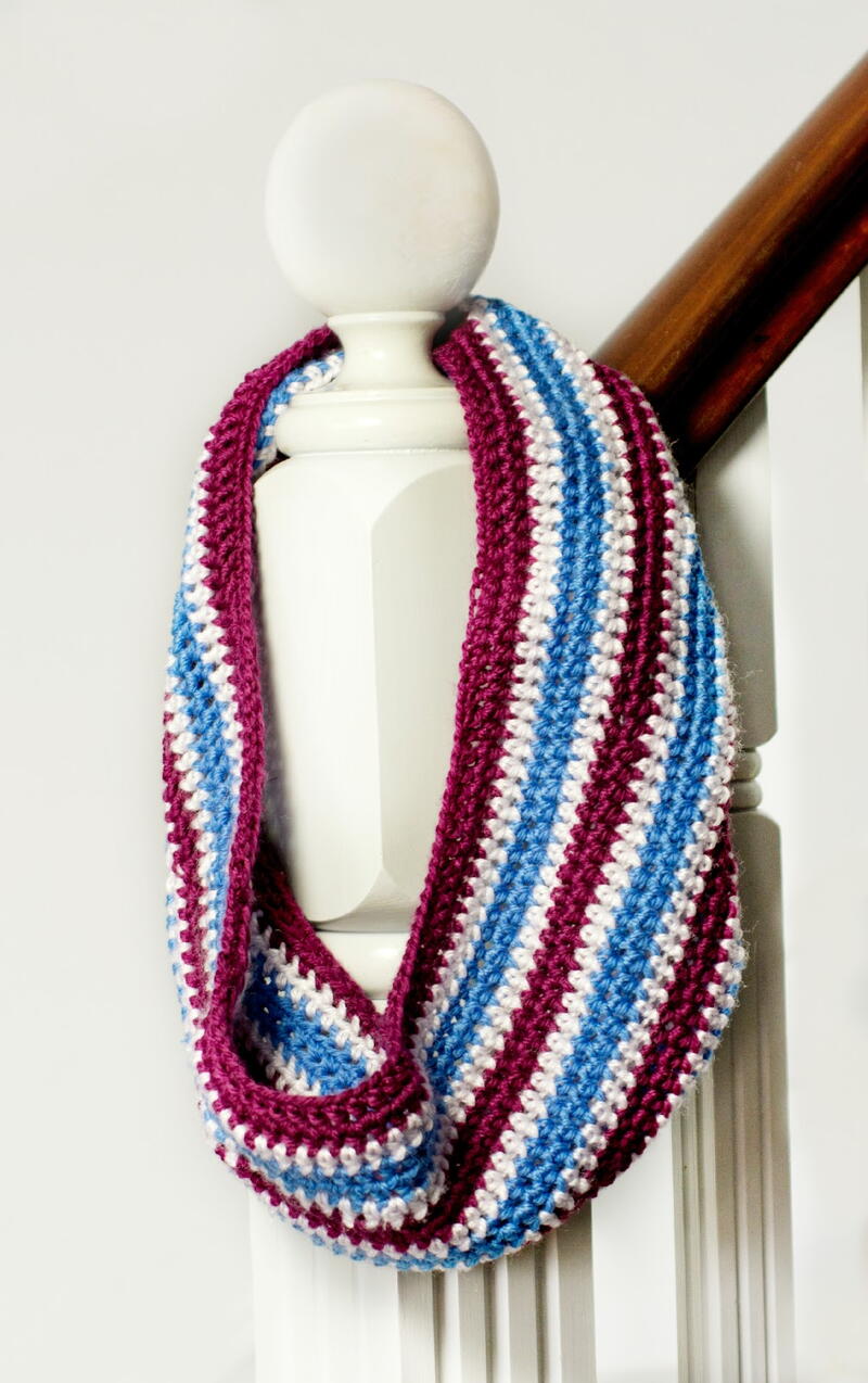 Three Colors Crochet Cowl Pattern | AllFreeCrochet.com