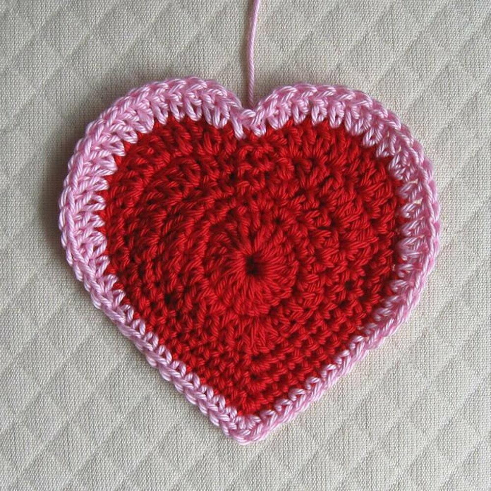 Pink and Red Crochet Hearts Pattern (Small and Medium) | FaveCrafts.com