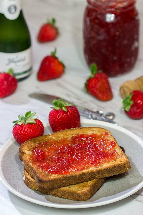 Strawberry Champagne Jam | TheBestDessertRecipes.com