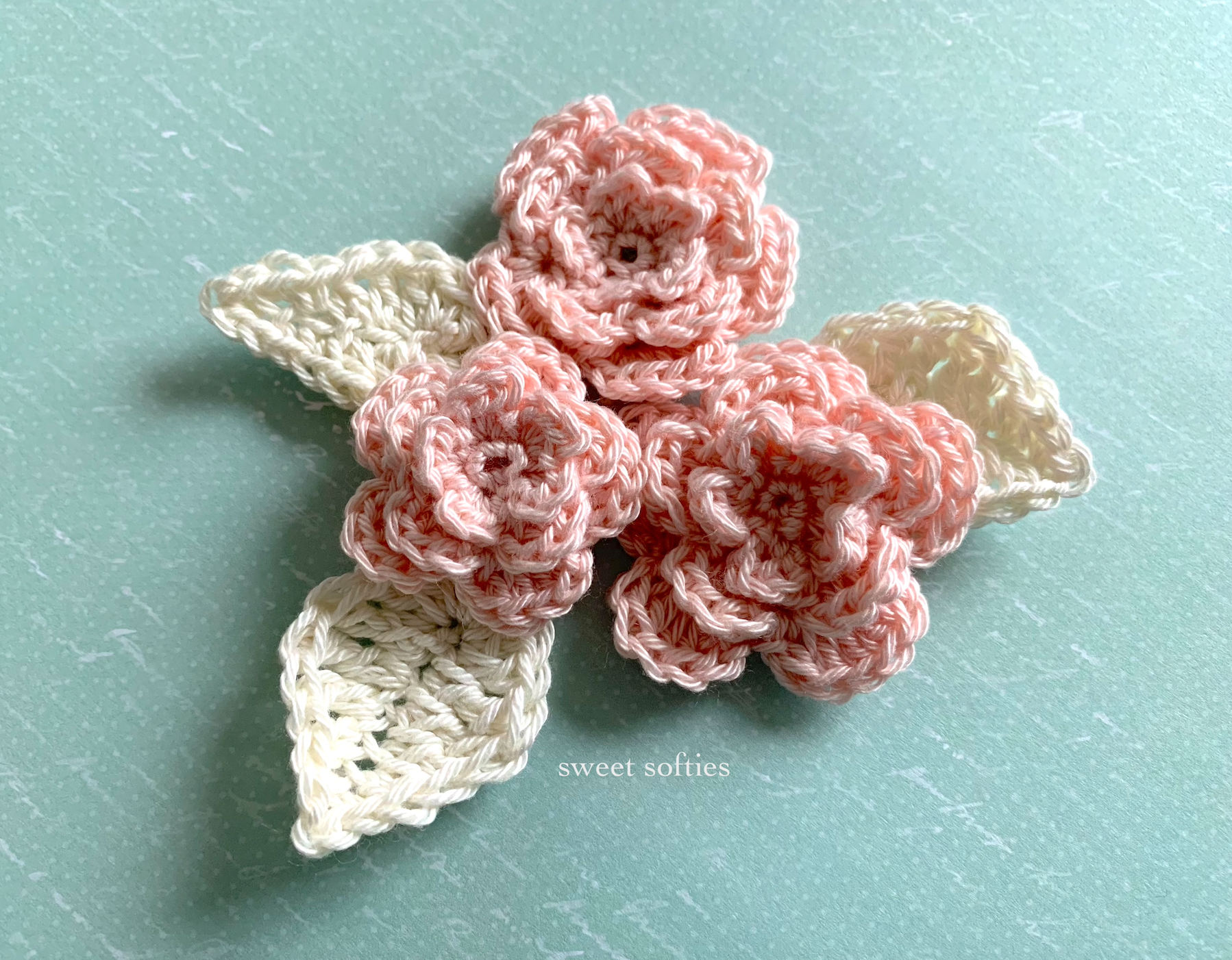 Layered Rose Flowers Applique | AllFreeCrochet.com
