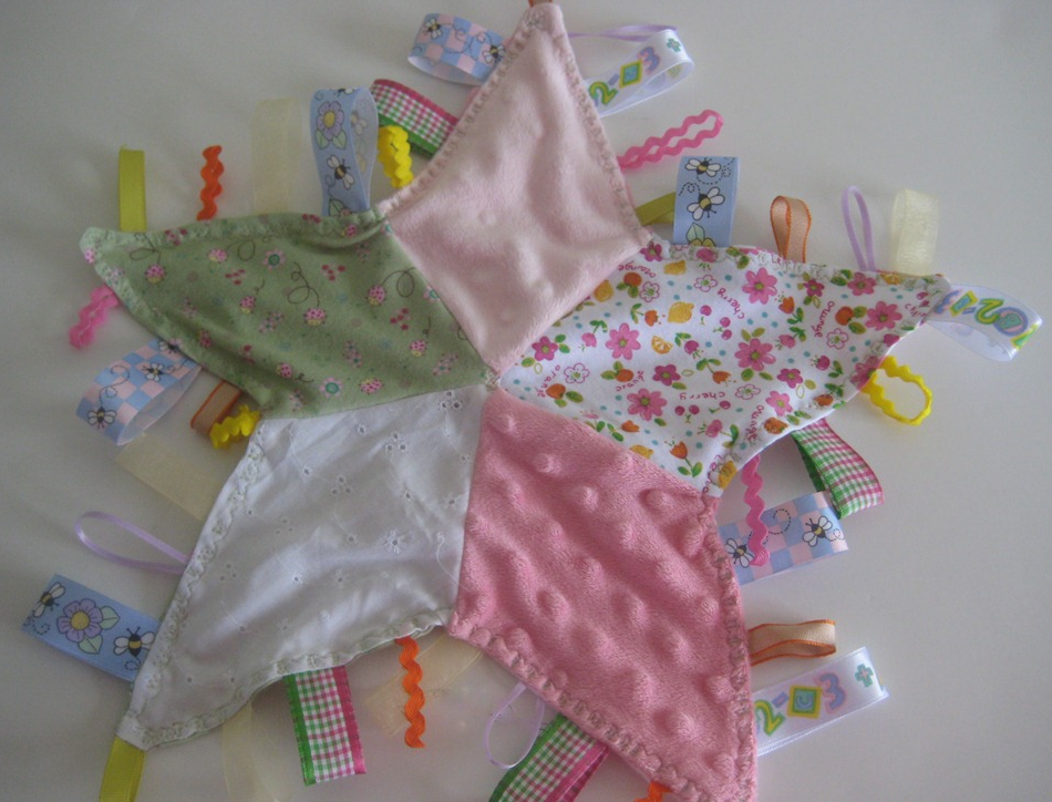 Soft Star Taggie | AllFreeSewing.com