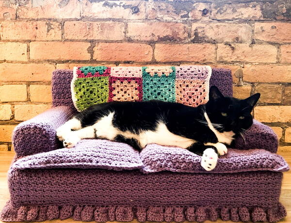 Free Crochet Cat Couch Pattern (Printable!) | AllFreeCrochet.com