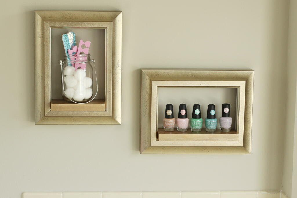 Diy Frame Shelf | DIYIdeaCenter.com