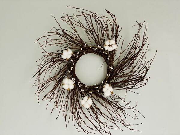 Cotton Boll Wreath Diy | DIYIdeaCenter.com