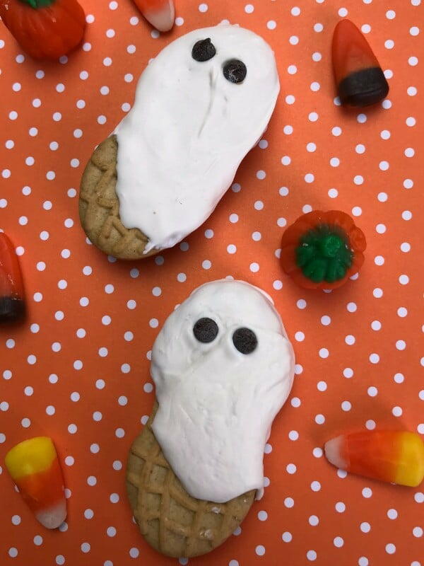 Nutter Butter Ghosts | TheBestDessertRecipes.com