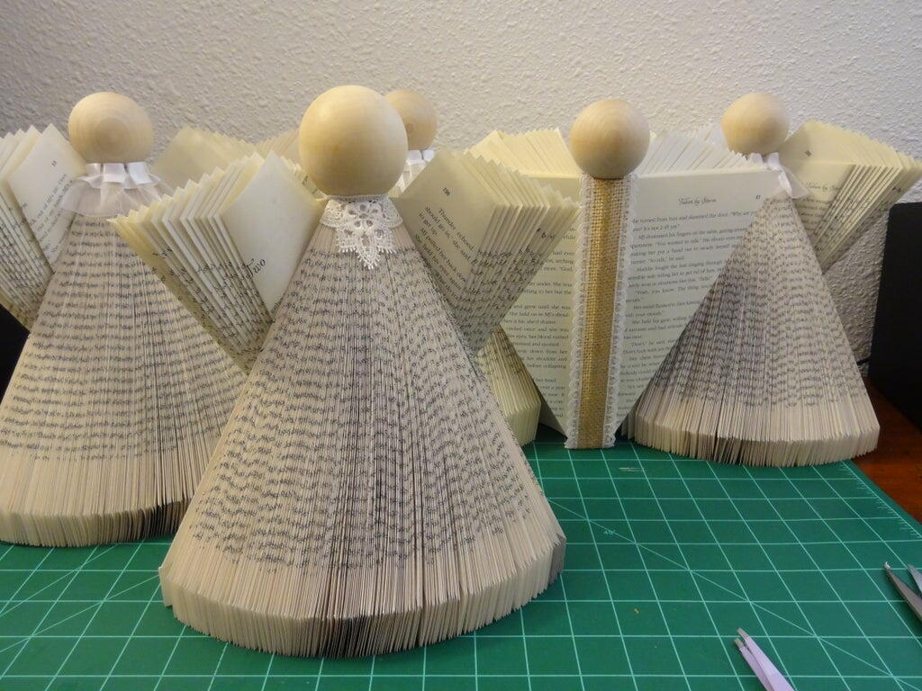 Folded Book Page Angels | FaveCrafts.com