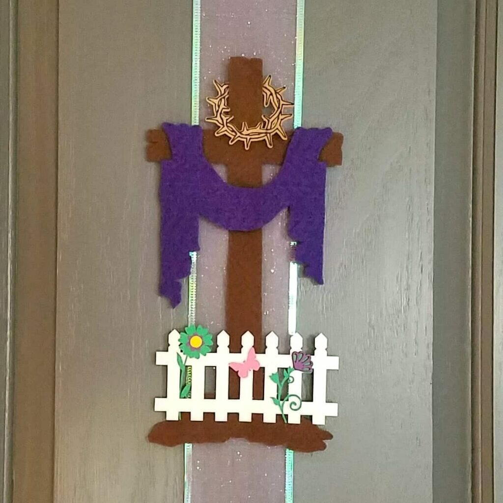 Felt Cross For Easter | FaveCrafts.com