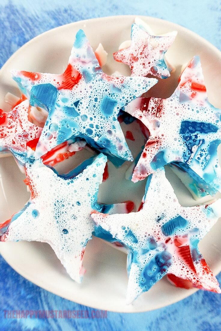 Red, White & Blue Stained Glass Jello Stars | RecipeLion.com