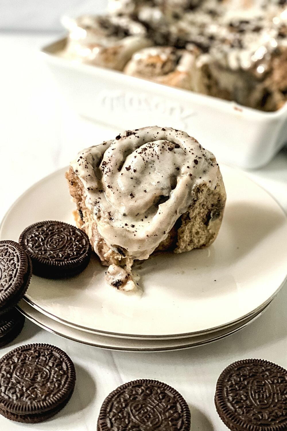 Oreo Sticky Buns | RecipeLion.com