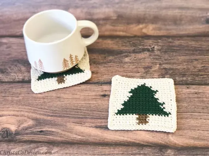 Christmas Tree Coasters | AllFreeCrochet.com