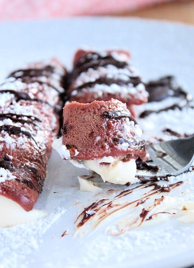 Red Velvet Crepes | RecipeLion.com