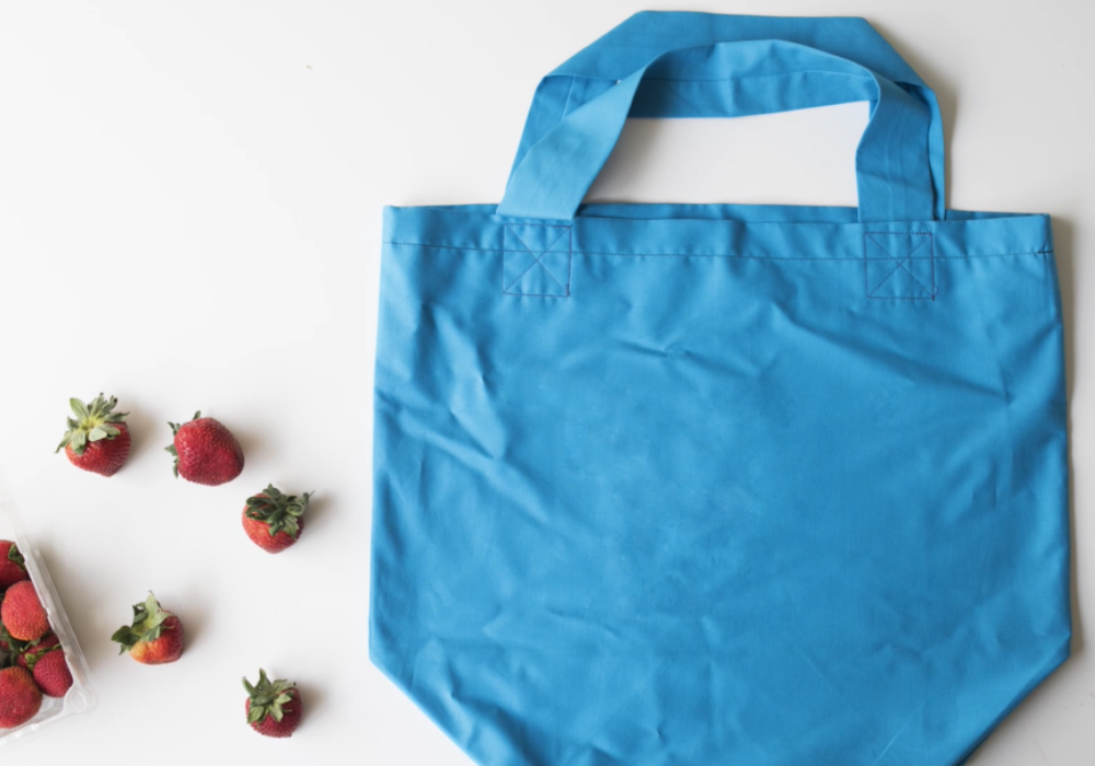 Easy DIY Reusable Grocery Bags (Video Tutorial) | AllFreeSewing.com