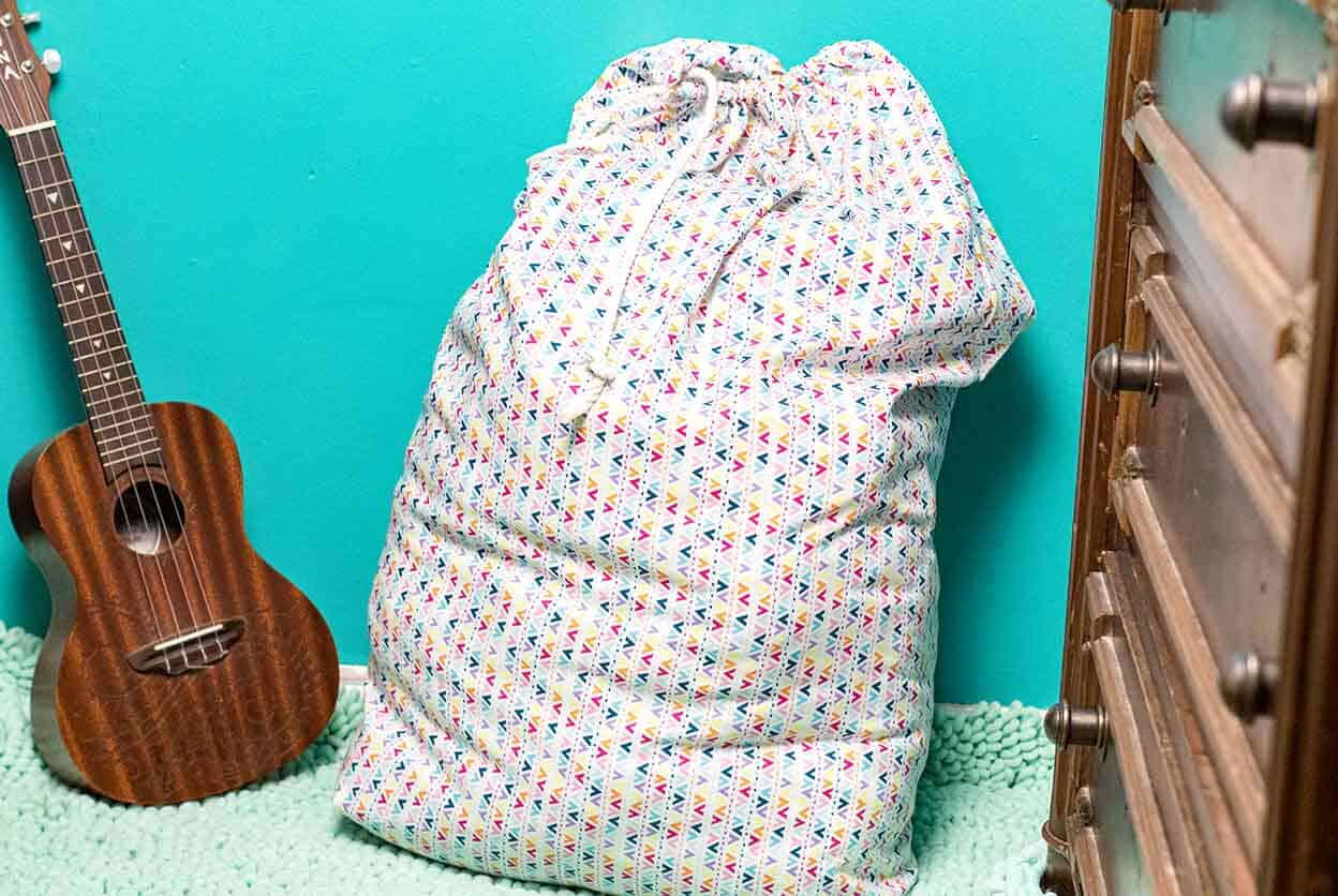 Easy Sew Laundry Bag | AllFreeSewing.com