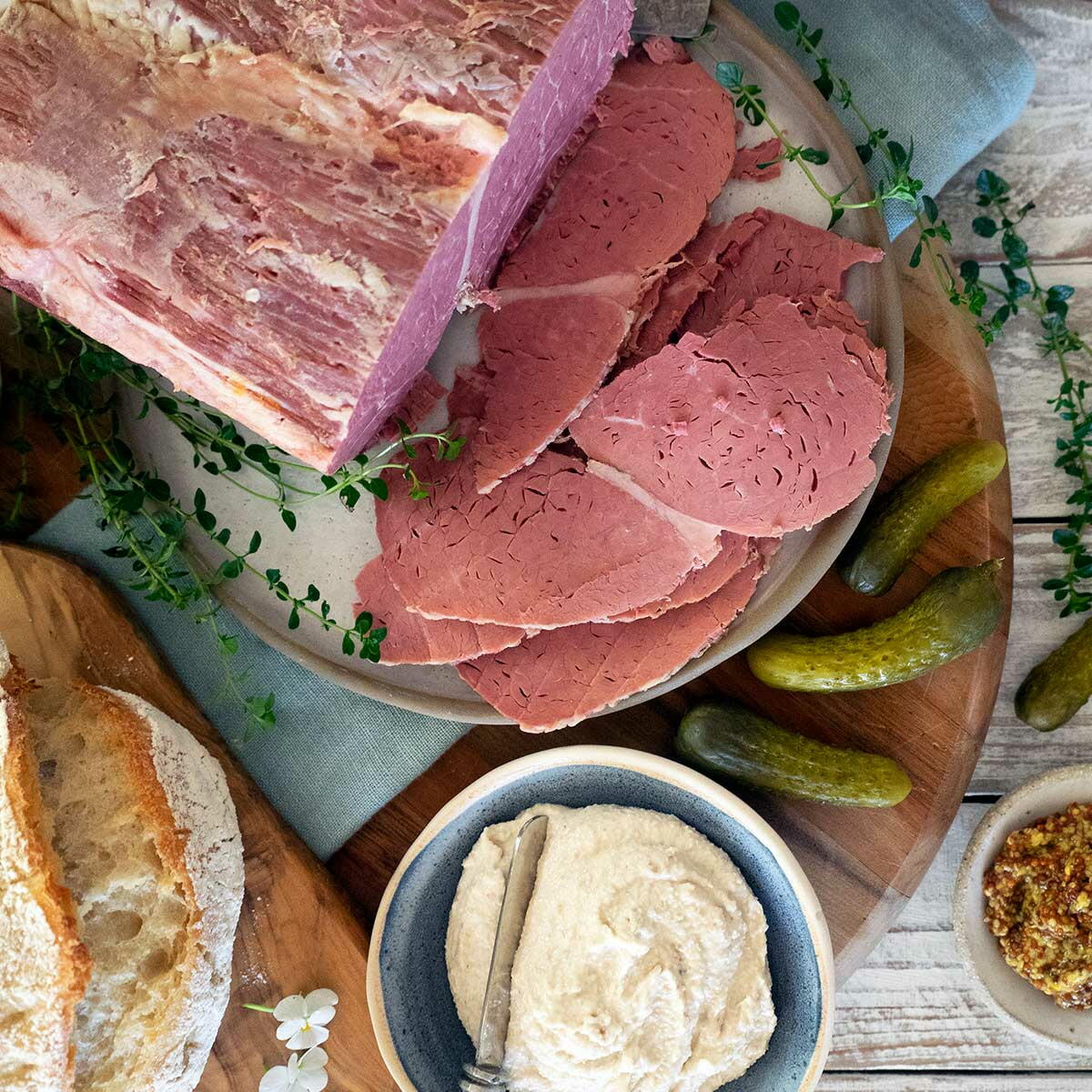 Easy Corned Beef Recipe | RecipeLion.com