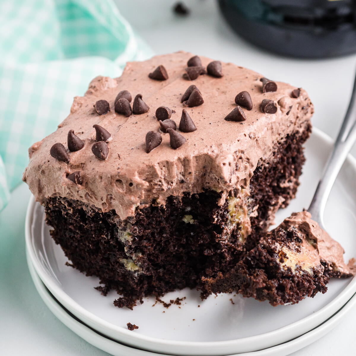 Baileys Irish Cream Poke Cake | AllFreeCasseroleRecipes.com