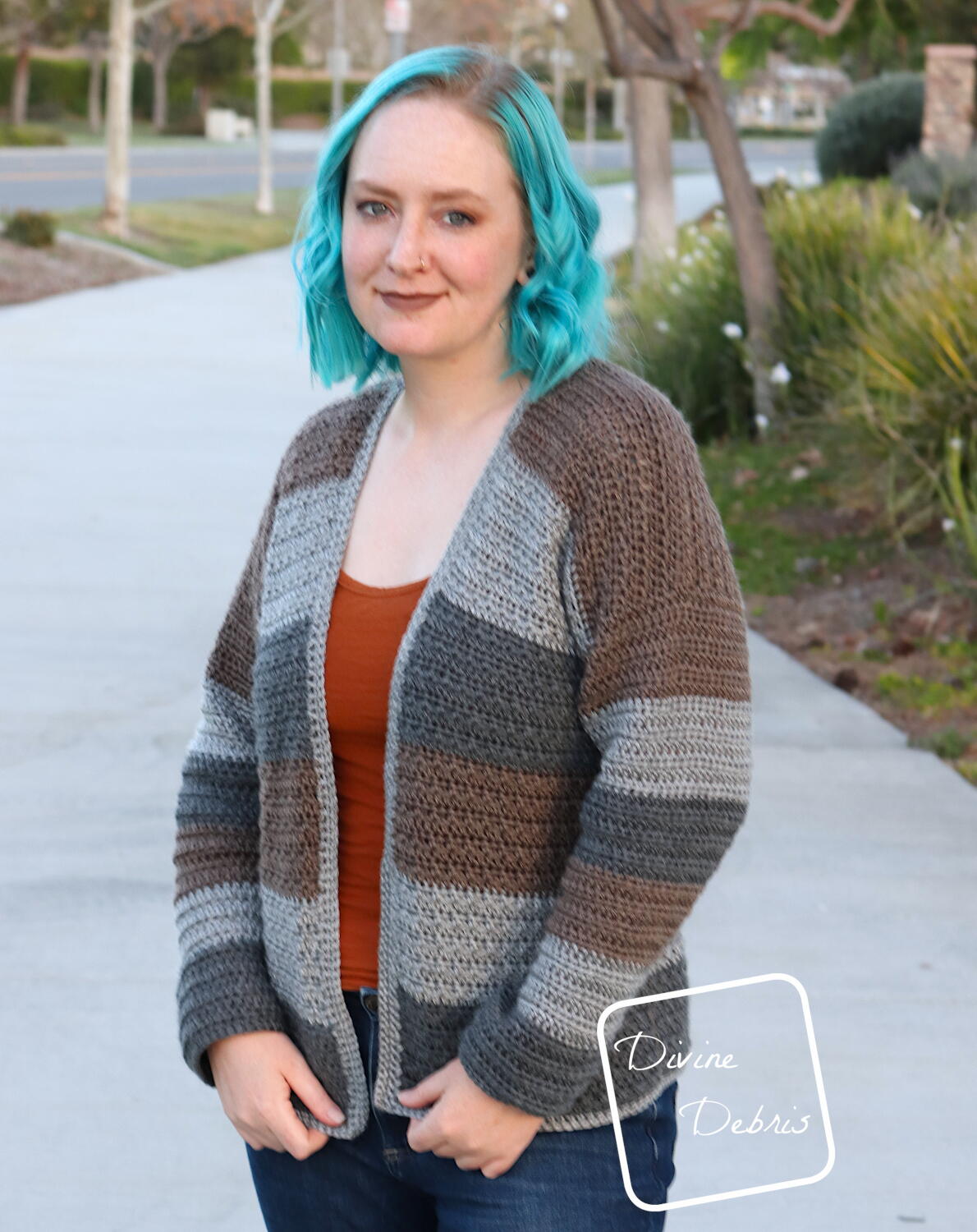 Alix Cardigan | FaveCrafts.com