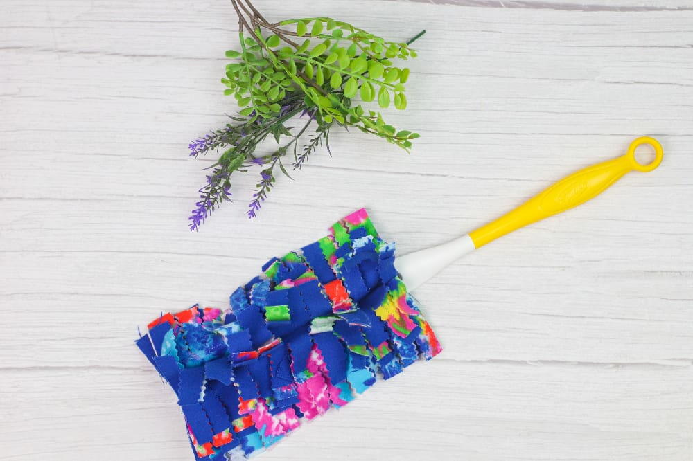 How To Make Your Own Diy Reusable Swiffer Duster Refills | FaveCrafts.com